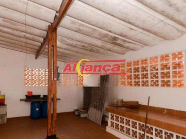 Sobrado Espaçoso na Vila Capitão Rabelo