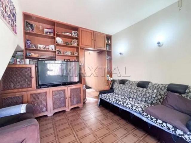 Sobrado Espaçoso na Zona Norte com 3 Dormitórios, Sacada e Excelente Localização Próximo à Av. Imiri