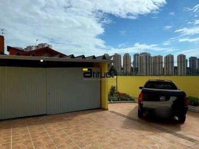 Sobrado Espaçoso à Venda na Vila Boa Vista em Barueri – 300m² de Terreno + 7 Vagas