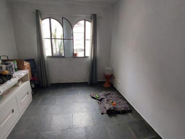 Sobrado Espaçoso com 3 Dormitórios Próximo ao Metrô Vila Sônia
