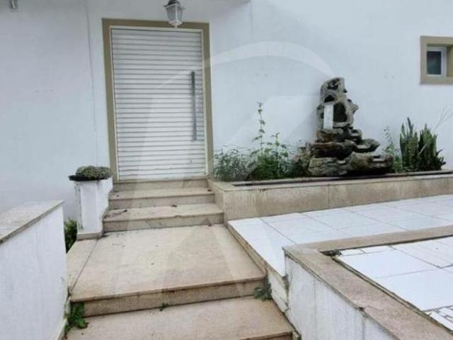 Sobrado espaçoso com 3 suítes escritório piscina Tremembé
