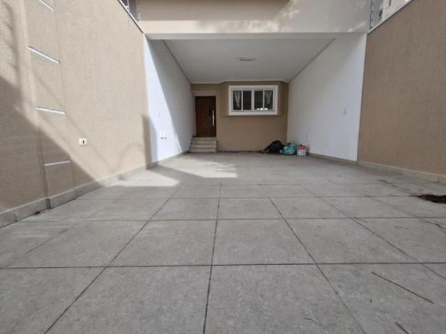 SOBRADO ESPAÇOSO COM LOCALIZAÇÃO PRIVILEGIADA