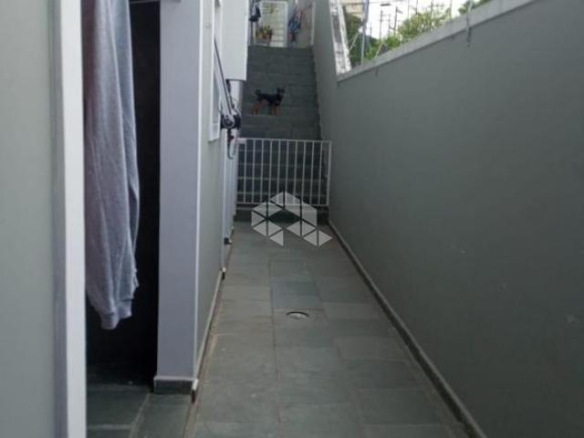 Sobrado Espaçoso de 200m² Conforto e Lazer Completo