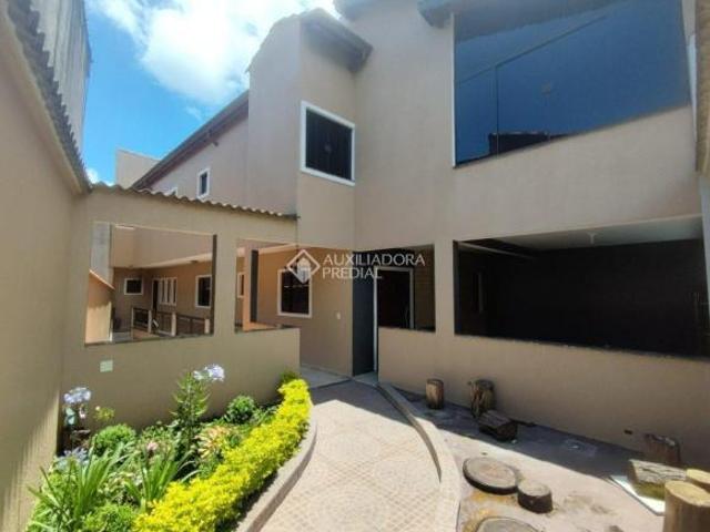 Amplo Sobrado de 224m² com 4 Dormitórios e 6 Vagas Excelente Oportunidade no Alvarenga