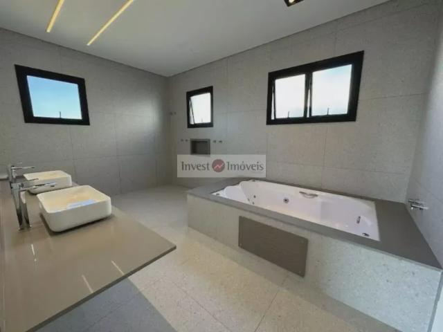 Sobrado espetacular, pronto para morar no Condomínio Alphaville I