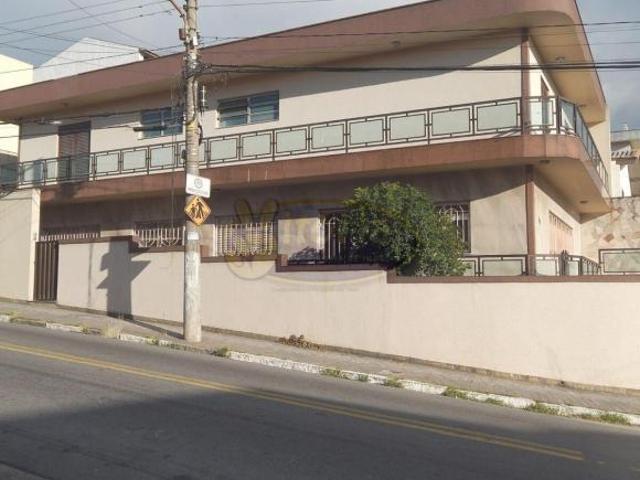 SOBRADO ESQUINA