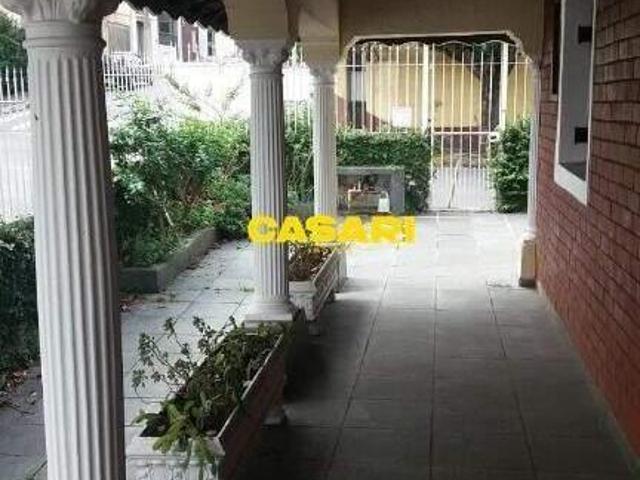 Sobrado Estilo Colonial com 4 Dormitórios à Venda – 275 m² – Santa Paula – São C