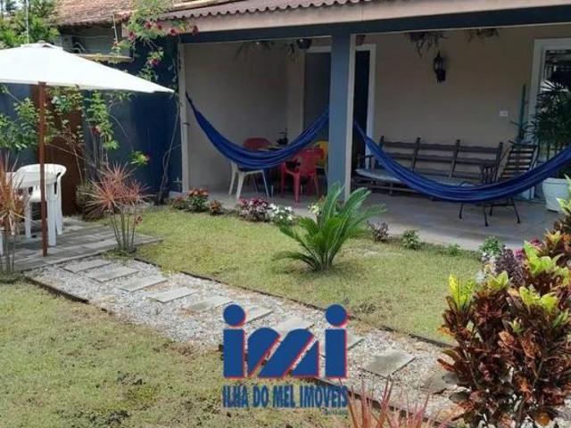 Sobrado estilo colonial no litoral a venda