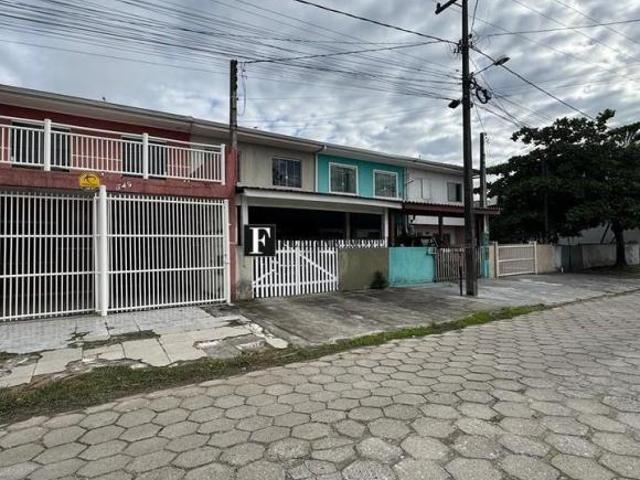 Sobrado Faixa mar à venda no Balneário Canoas