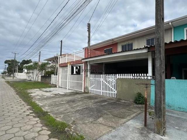 Sobrado Faixa mar à venda no Balneário Canoas