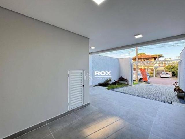 Sobrado frente de rua com 3 quartos, sendo 1 suíte à venda, 105 m² por R$ 730.000 São Braz, Curiti