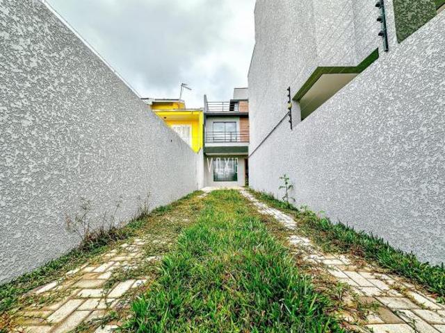 Sobrado Frente Rua