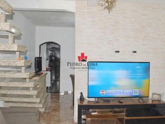Sobrado Frontal 3 dormitórios e 2 vagas em Penha