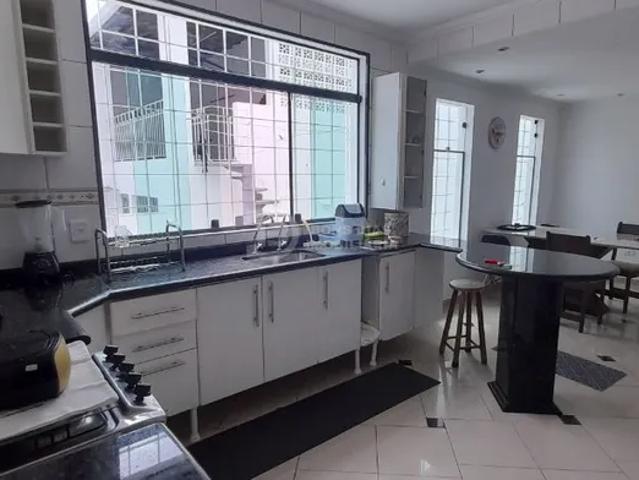 Sobrado frontal 3 quartos 1 suíte e 3 vagas de garagem Edícula Vila Ré
