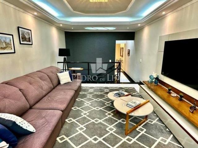Sobrado frontal 3 Quartos, 1 Suite e 3 Vagas/ Penha