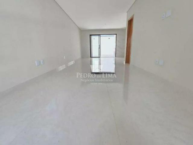 Sobrado frontal 3 suítes, 3 vagas, quintal gourmet e 144 m² na Ponte Rasa
