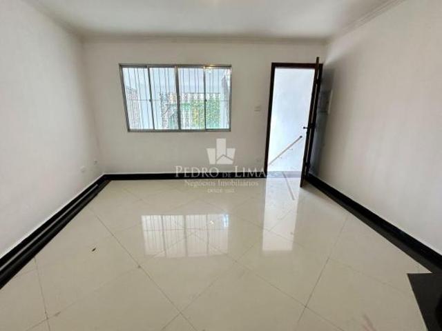Sobrado frontal 2 dormitórios, 1 vaga e terraço, Vila Marieta Penha