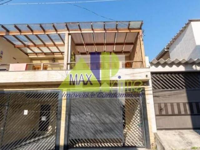 SOBRADO FRONTAL 60M²/02 DORMITÓRIOS COM 01 SUÍTE/VARANDA/01 VAGA COBERTA