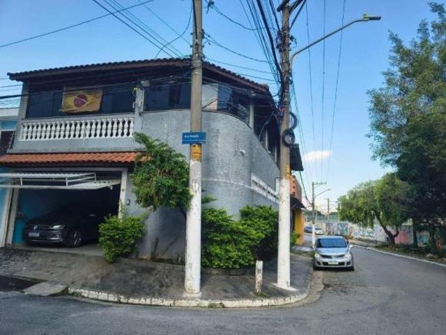 Sobrado frontal com 2 quartos sendo 1 suíte, 3 vagas à venda, 80 m² por R$ 599.000 Vila Ré São P