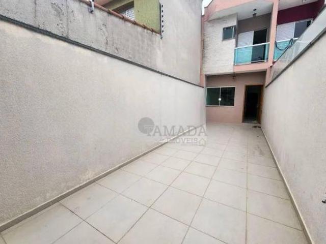 Sobrado frontal com 2 quartos sendo 2 suítes, quintal, 2 vagas à venda, 85 m² por R$ 520.000 Jardi