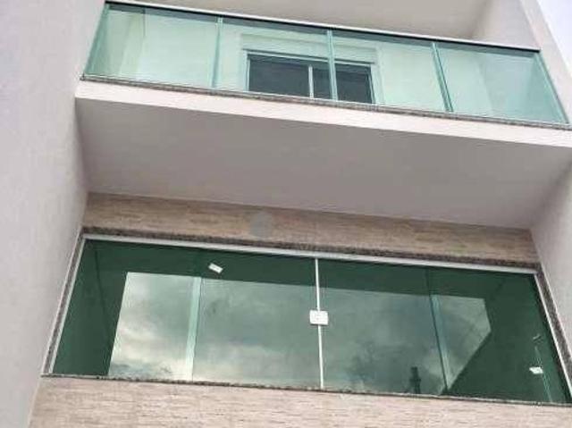 Sobrado frontal com 3 suítes, sacada, 2 vagas à venda, 170 m² por R$ 790.000 Vila Marieta São Pa