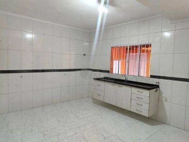 Sobrado frontal com 3 quartos, área gourmet, 2 vagas à venda, 180 m² por R$ 500.000 Jardim Helena