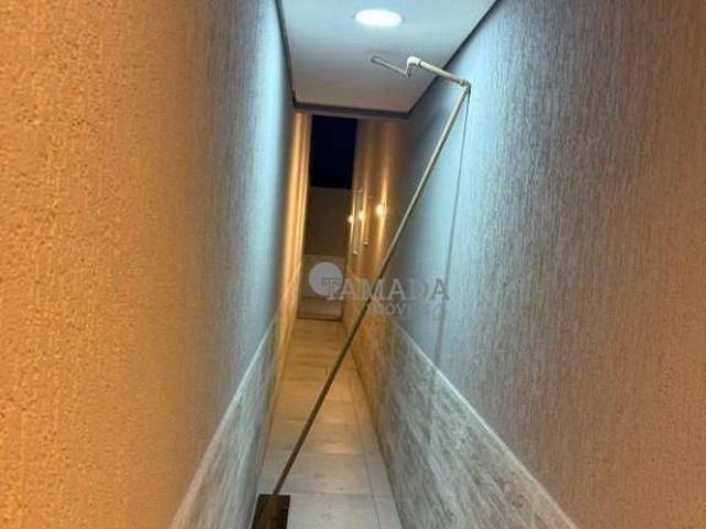 Sobrado frontal com 3 quartos sendo 1 suíte, quintal com área gourmet, 2 vagas à venda, 130 m² por R