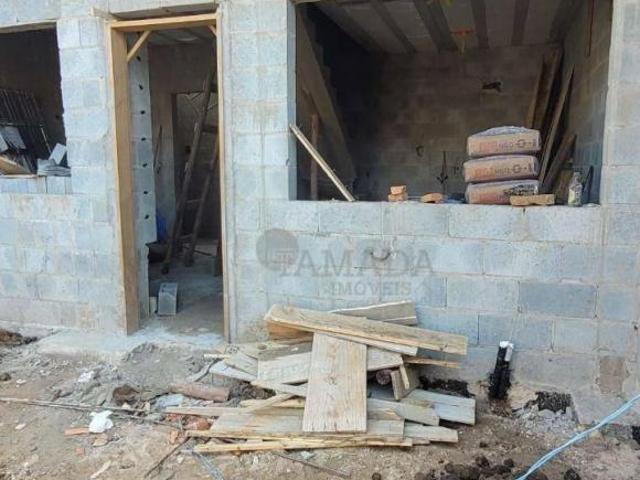 Sobrado frontal em construção com 2 quartos sendo 2 suítes, sacada, 2 vagas à venda, 65 m² por R$ 58