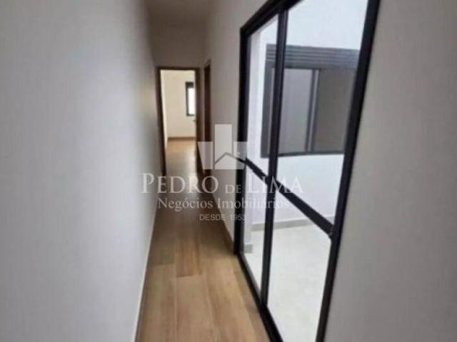Sobrado frontal novo, na Vila Carrão, 3 suítes, 2 vagas, área de 120 m²