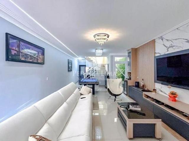 Sobrado Frontal na Penha 213m² sendo 4 suítes e 4 vagas Excelente acabamento