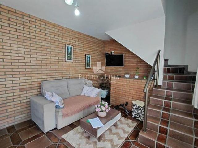 Sobrado frontal na Vila Granada Penha