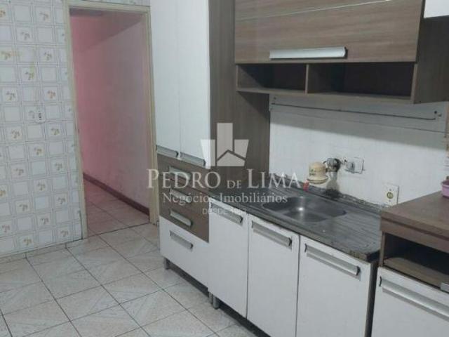 Sobrado Frontal na Vila Jacui, conta com três suites