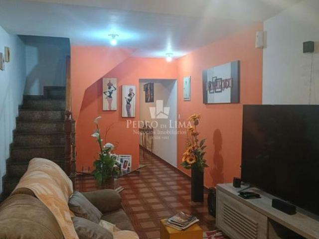 Sobrado frontal proximo ao Terminal AE Carvalho, 3 quartos sendo 1 suite e 2 vagas na Vila Jacui