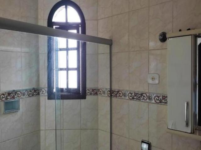 SOBRADO FRONTAL V. SIQUEIRA, RUA JULIÃO COSME,285 SÃO MIGUEL: 2 CASAS:NO PAV. SUP. 2 DORM 1 SUÍTE