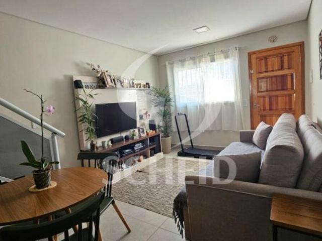 Sobrado Geminado à Venda com 61m² Completo e Seguro na Zona Sul
