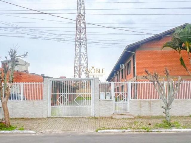 Sobrado Geminado com 3 dormitórios próximo a Lagoa do Violão