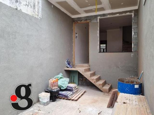 Sobrado Geminado em Construção – A Casa dos Seus Sonhos Está Ganhando Forma!