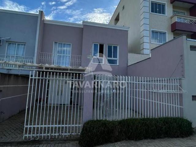 Sobrado Geminado em Ponta Grossa