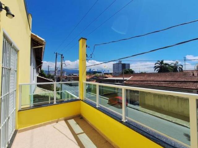 Sobrado na Ocian 2 dorms Mobiliado Financia e Apenas 400mts da praia!