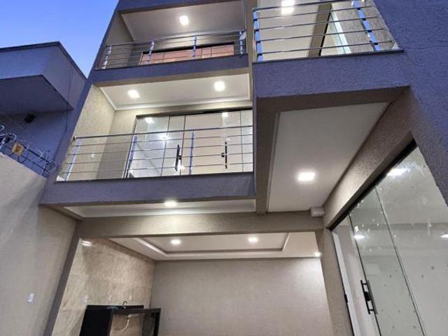 SOBRADO GENTIL MEIRELES Sobrado com 4 Quarto s por R$ 1050000.00 no setor Setor Gentil Meireles VN2