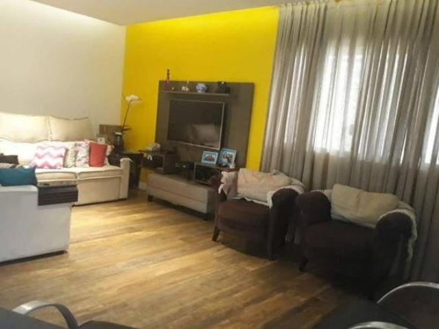 Sobrado Grande 312m² Vila Alpina / 3 dorm. sendo 2 suítes com hidro / Quintal com área gourmet / 3