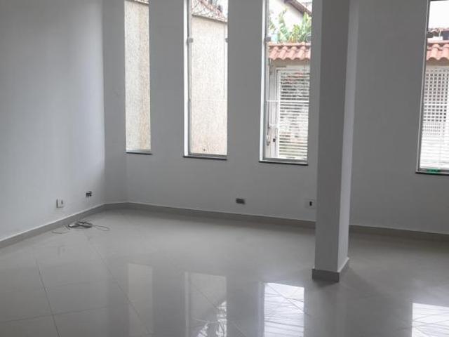 SOBRADO GRANDE OPORTUNIDADE!