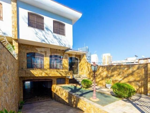 Sobrado grandioso na Vila Formosa!