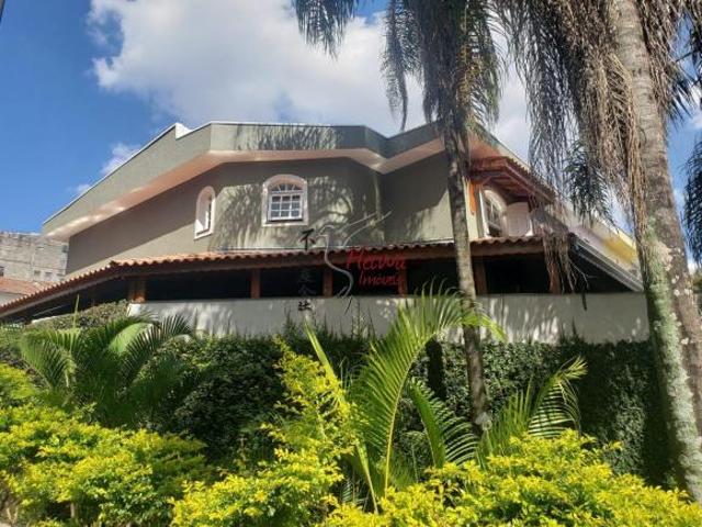 Sobrado impecável à Venda 4 dorms 2 suítes 3 vagas R$ 850 mil Jardim Mutinga