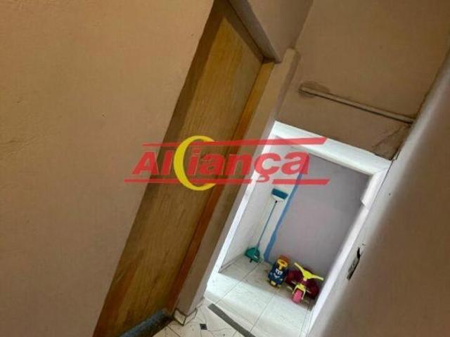 Sobrado INCRÍVEL 175m2 com 5 dorms e 2 garagens