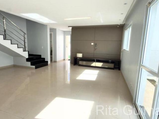SOBRADO INDIVIDUAL 3 SUÍTES | RICO EM ARMÁRIOS | ACEITA FINANCIAMENTO | COND. CARTAGENA