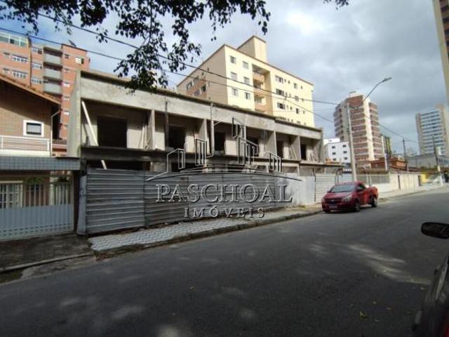 Sobrado individual em Construção Tupi 2 dorm, sendo 1 suite, Tupi