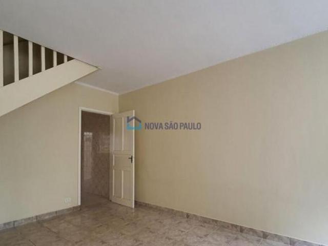 Sobrado Ipiranga, 2 dormitórios disponível para venda com renda!