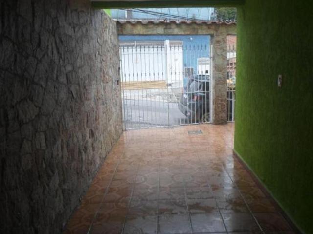 Sobrado isolado com 3 quartos à venda ao lado da Al. Yaya