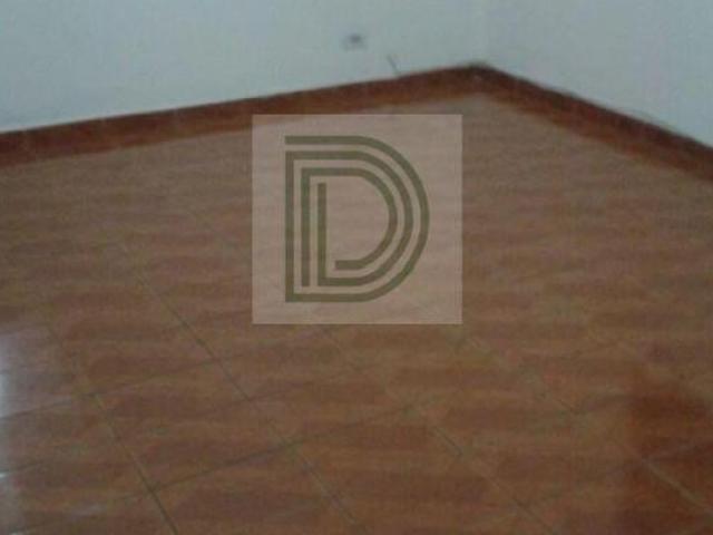Sobrado isolado de 2 dormitórios com armários